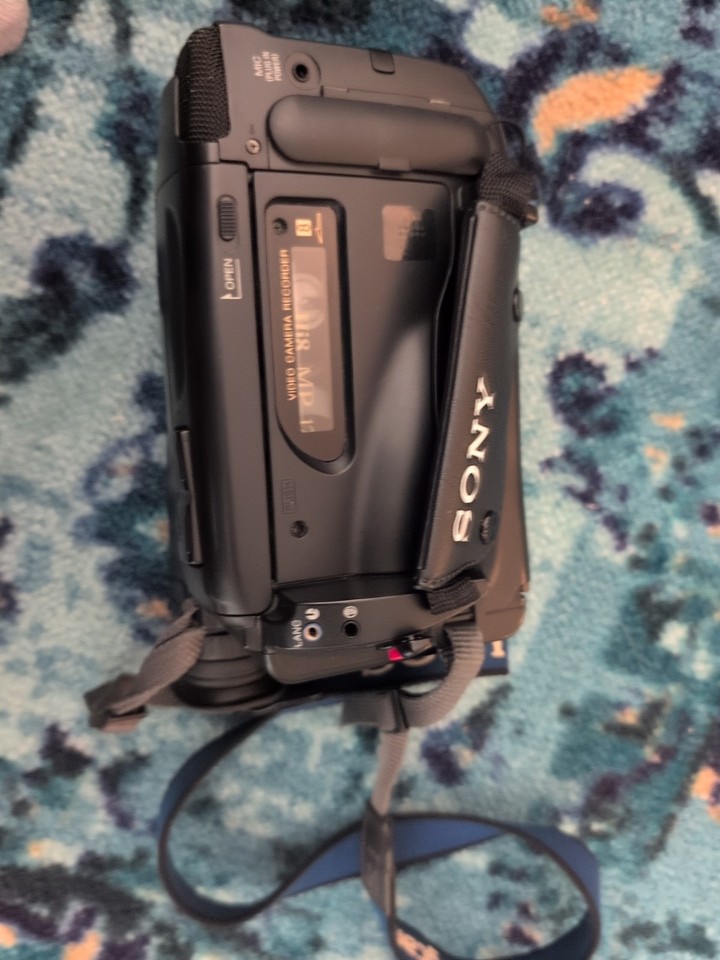 Sony CCD-TR23 8mm Video8 Camcorder (Untested) Very Clean | eBay