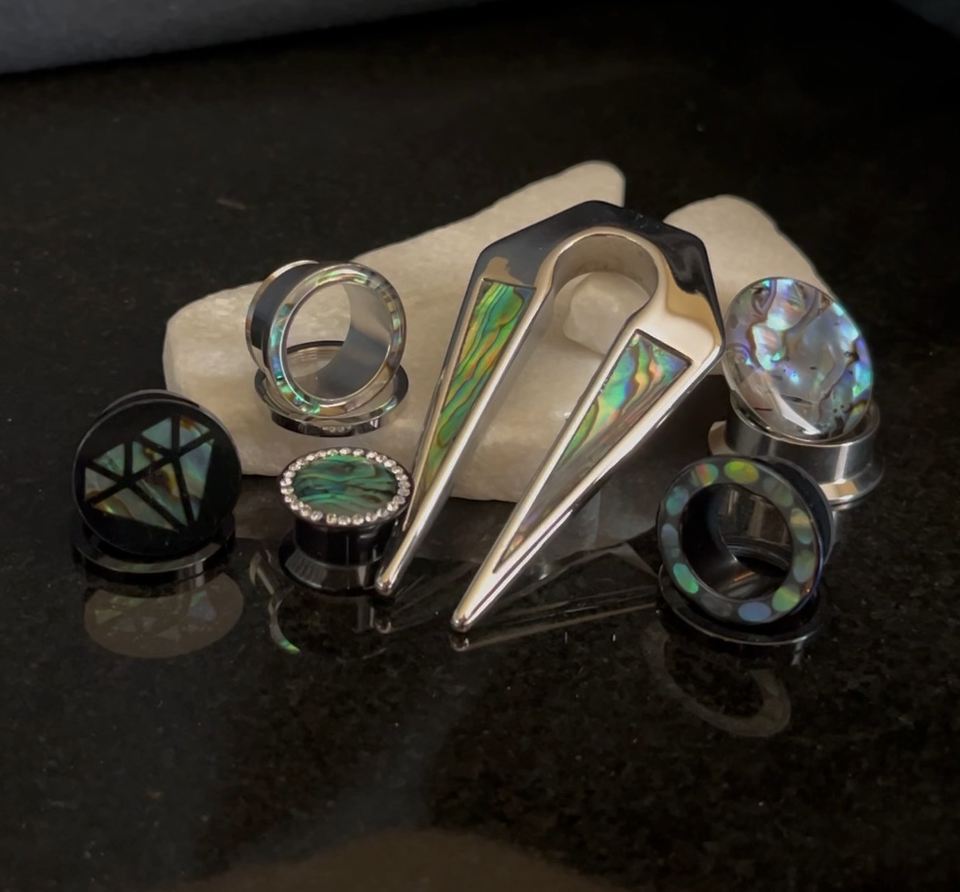 PAIR Abalone Inlay Steel Screw Fit Plugs Tunnels Earlets Gauges Body ...