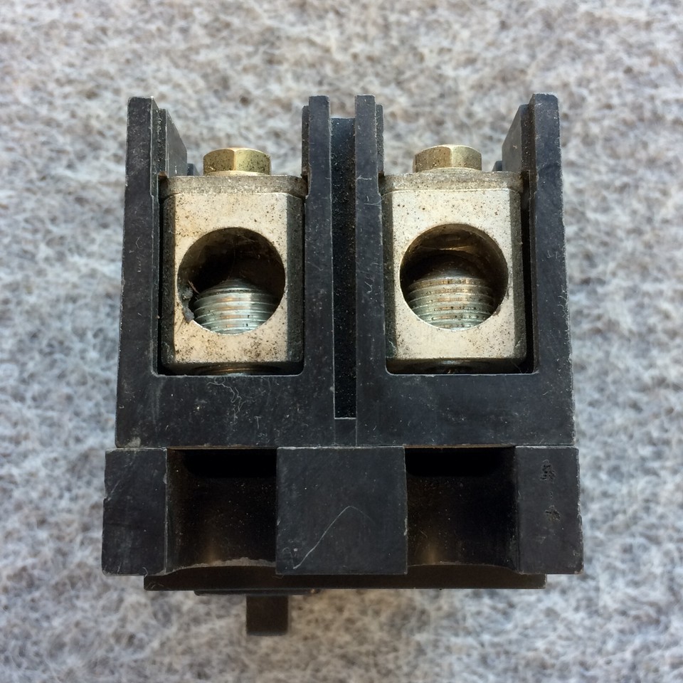 Cutler Hammer CC2200 200 Amp 2 Pole Circuit Breaker Type CC Lugs ...