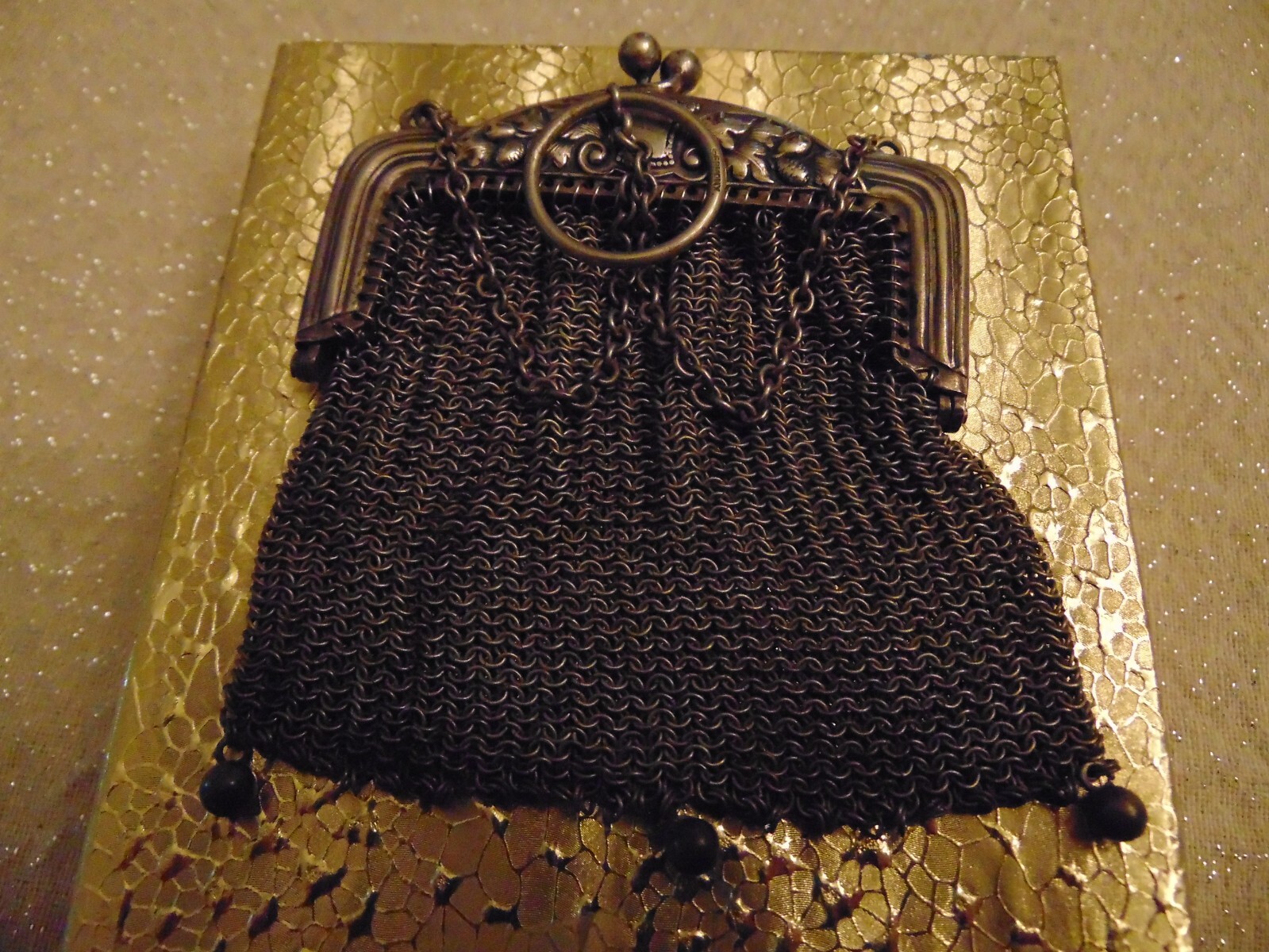 Beautiful Antique French Metal Mesh Coin Purse - Gem