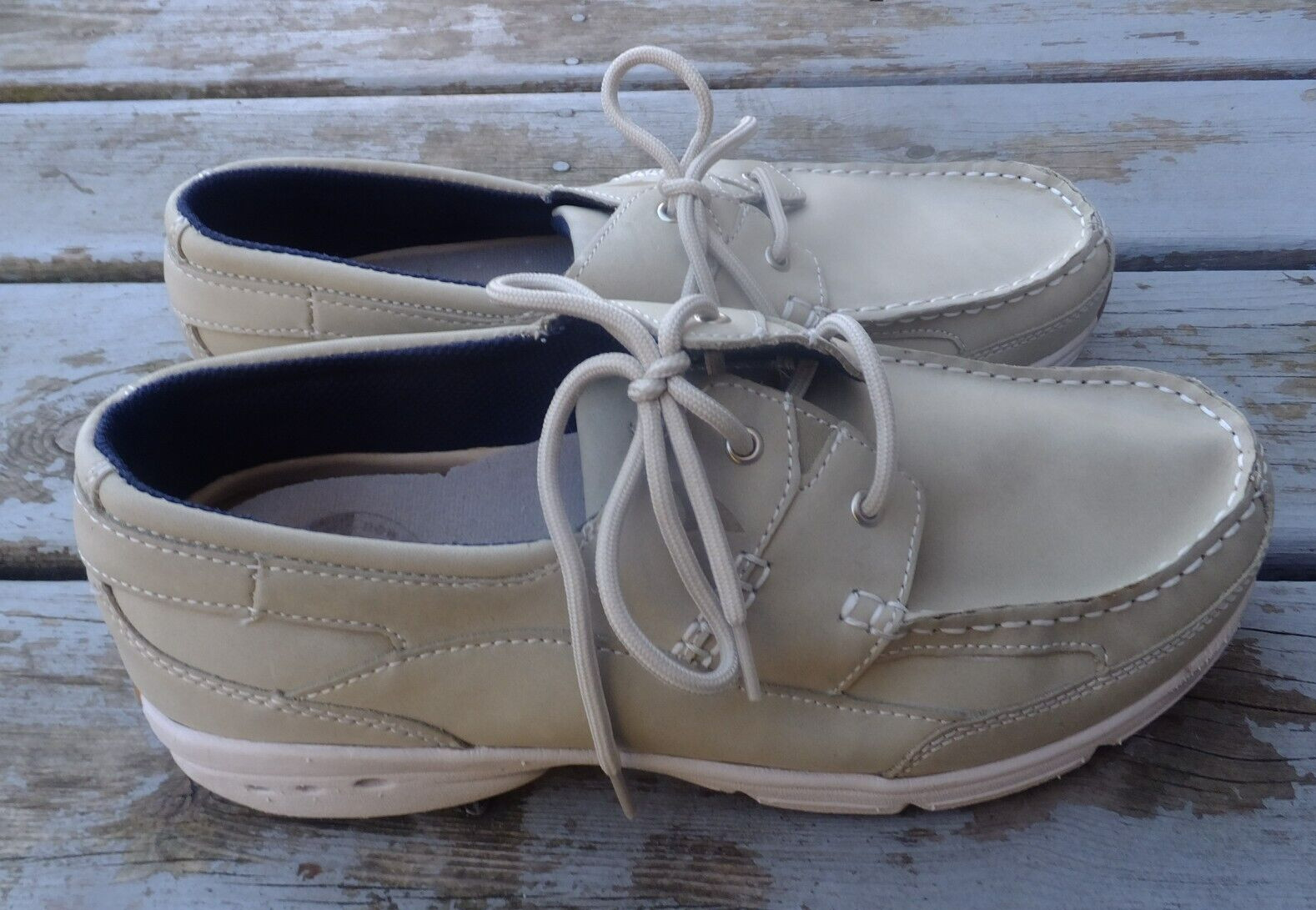 Rugged Shark Sea Foam Green Leather Moc-Toe Boat Shoe… - Gem