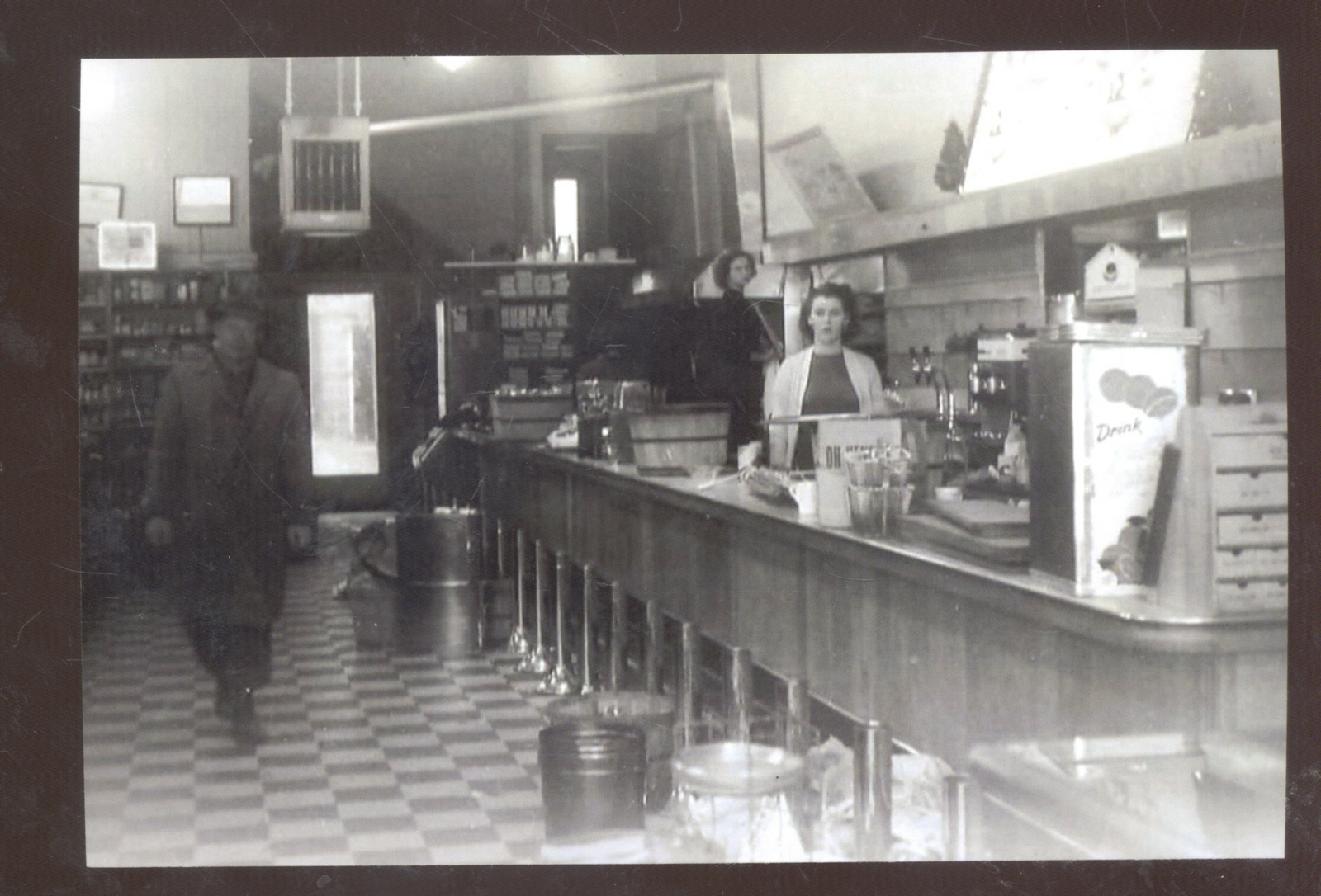 REAL PHOTO POMEROY OHIO BLUE BIRD RESTAURANT INTERIOR POSTCARD COPY | eBay