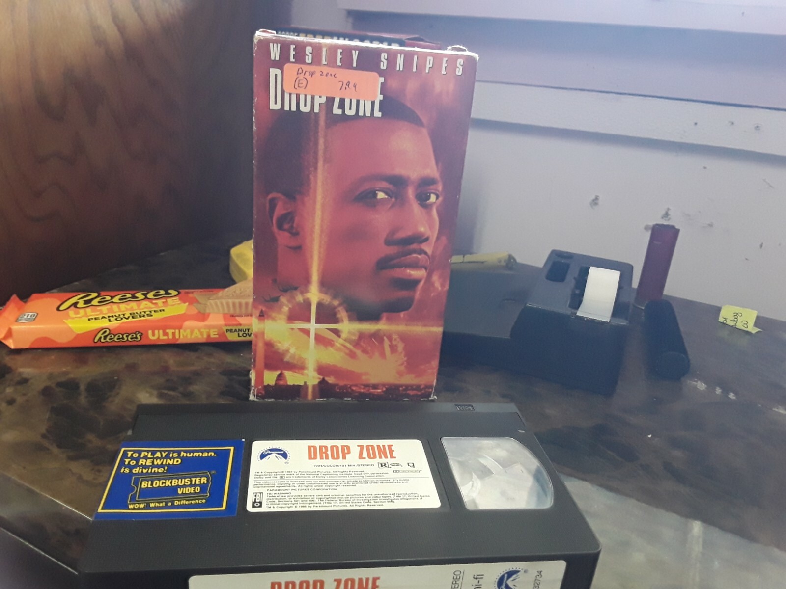 Drop Zone (VHS, 1995) Wesley Snipes, Malcolm Jamal Warner, UPC ...