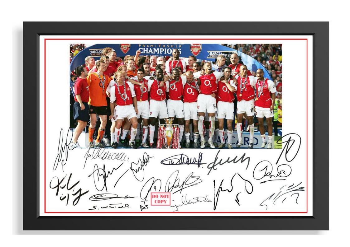 (226) arsenal invincibles signed Memorabilia framed unframed photograph ...