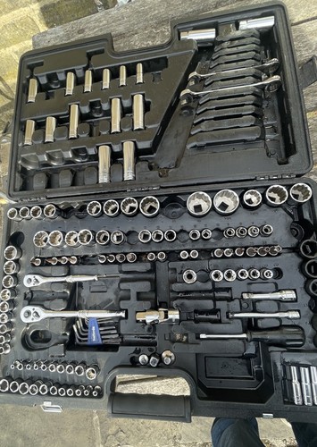 Halfords Advanced Socket and Ratchet Spanner Set 200 Pc (735757) | eBay UK