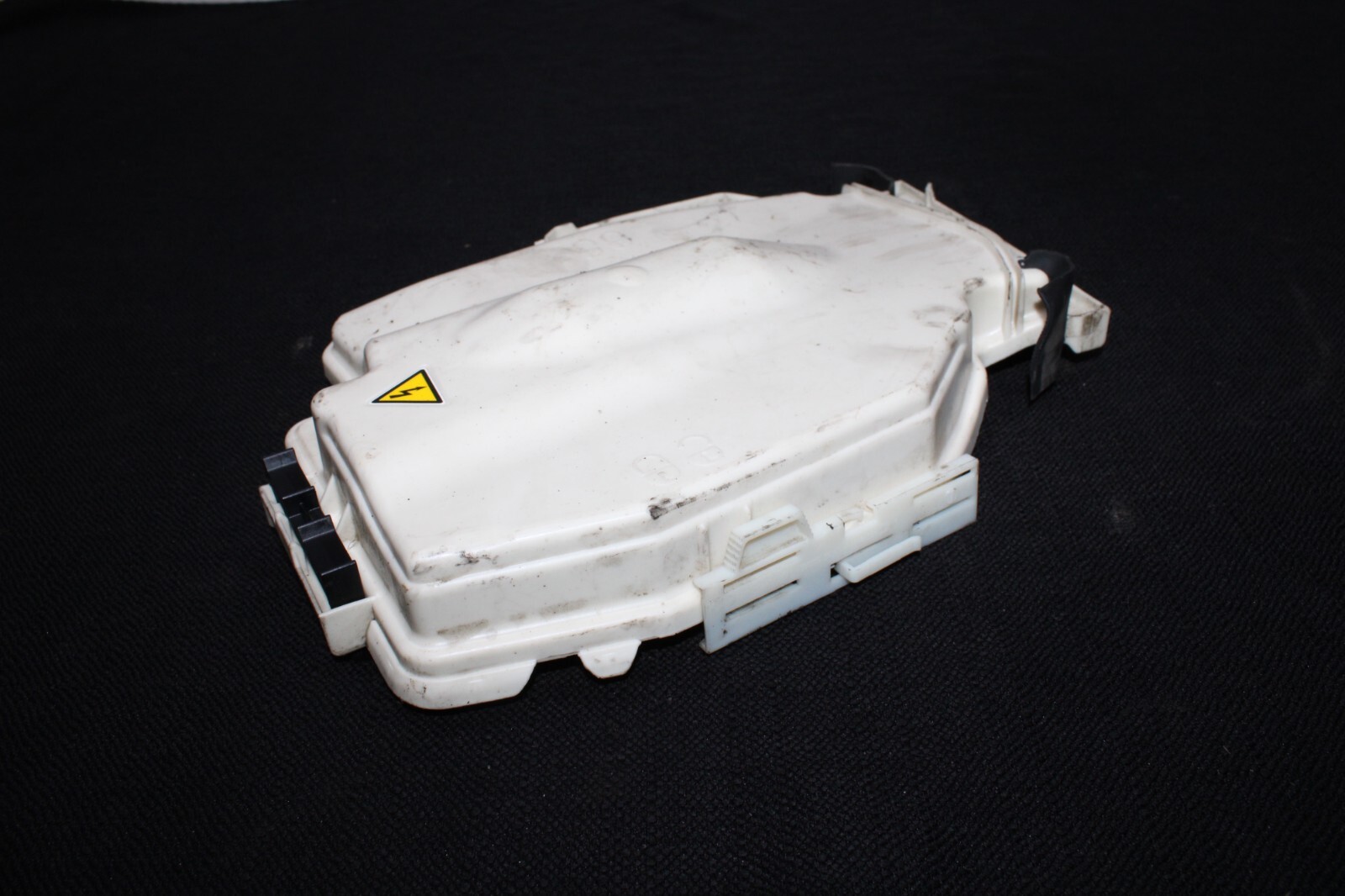 BMW E82 E90 E92 1/3 Series ECU Engine Computer Electronic Box Cover ...