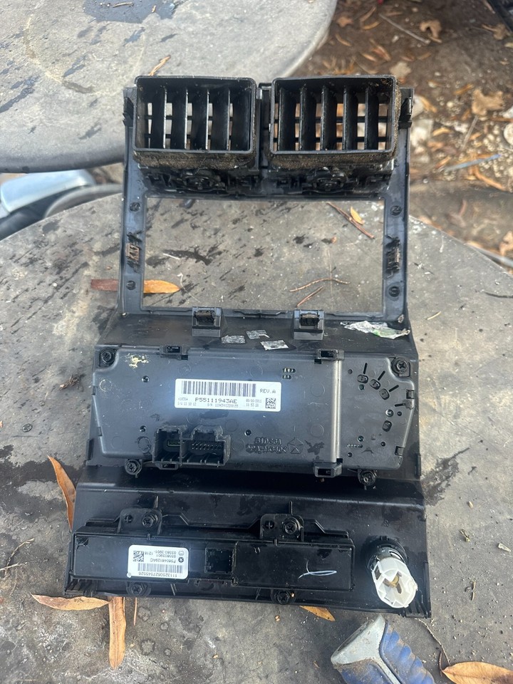 10-12 LIBERTY NITRO OEM MANUAL HEATER A/C AC CLIMATE CONTROL W/ VENT ...