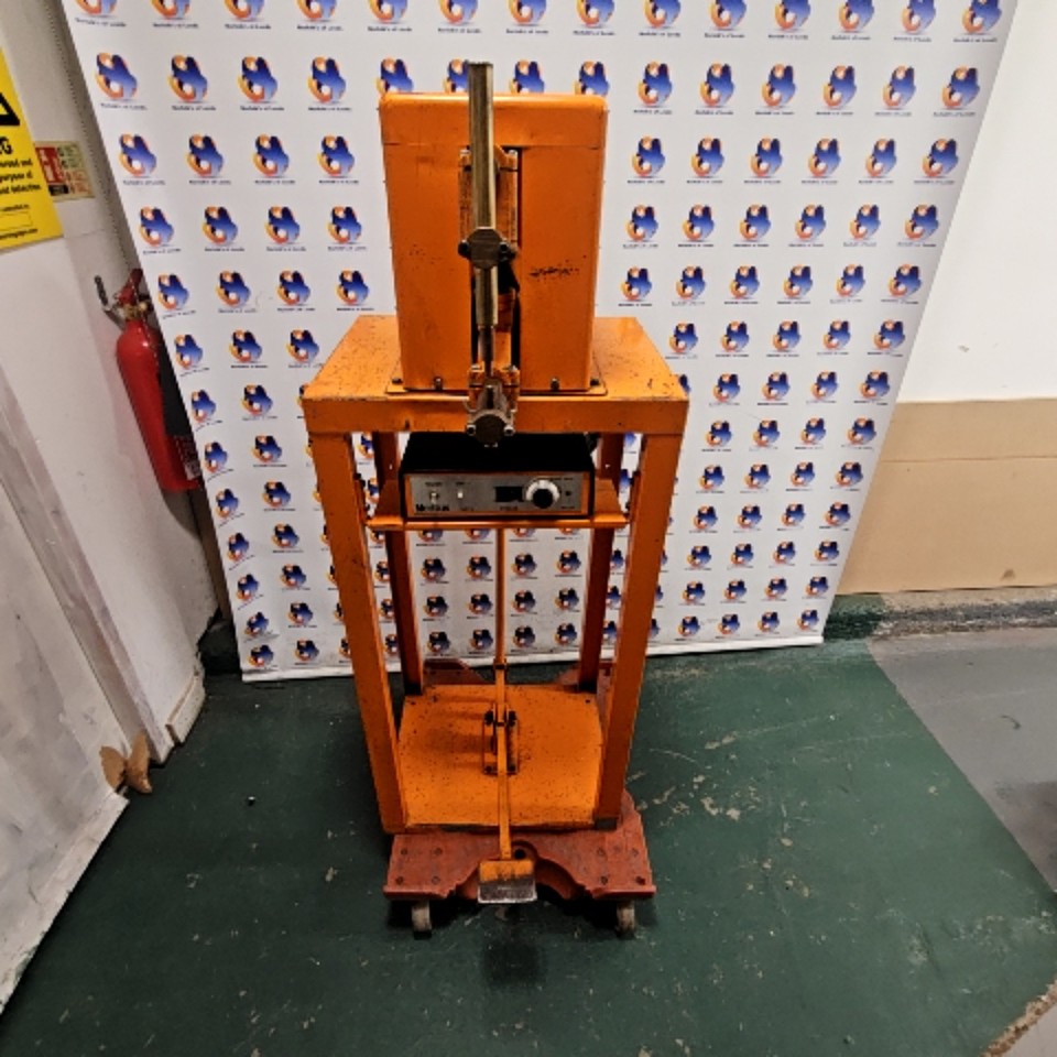 Meritus 500 1190 Resistance Spot Welder 415V Industrial Equipment inc ...