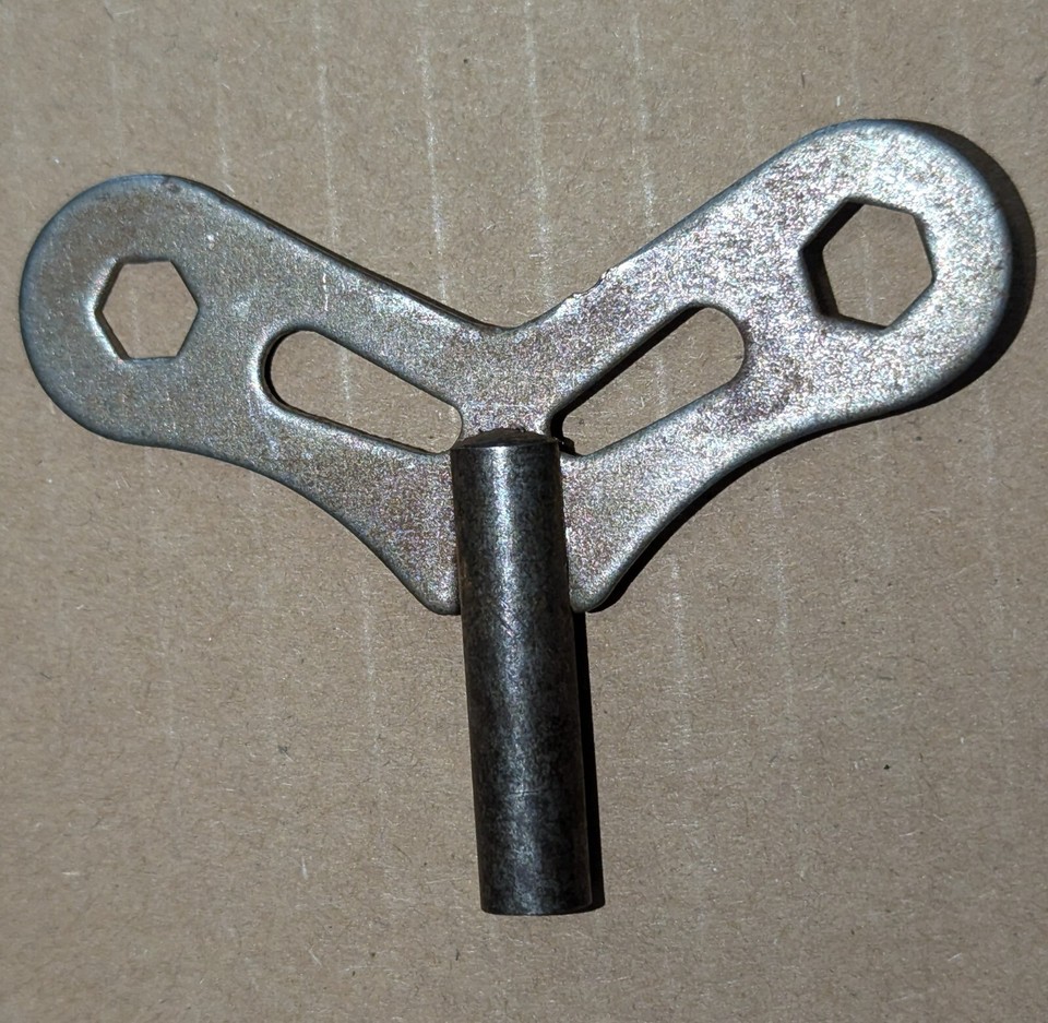 Size 7 or 4mm Clock Key Clock Part (CK1A) | eBay