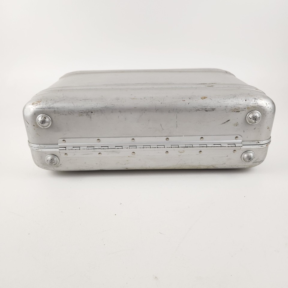 Zero Centurion Elite Silver Case 18"x14"x6" Zero Halliburton No Key | eBay