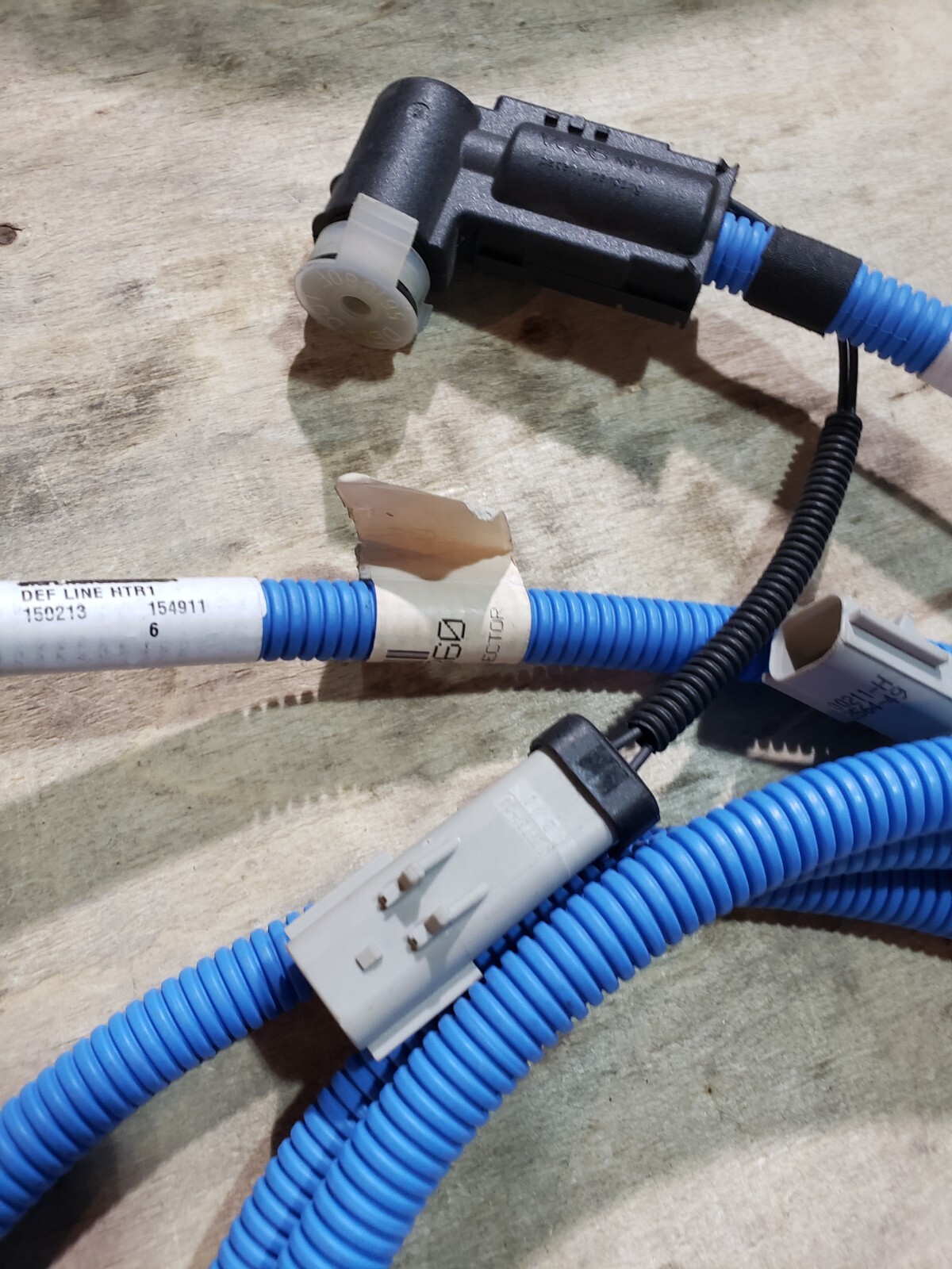 Freightliner 2004-2010 DEF Line Double Connector Heater 3600MM | 04 ...