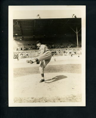 Red Barrett circa 1938 Type 1 Original Press Photo Cincinnati Reds | eBay