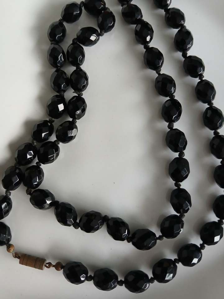 Gorgeous Vintage Black French Jet/Glass Faceted Beads Neckalce | eBay UK