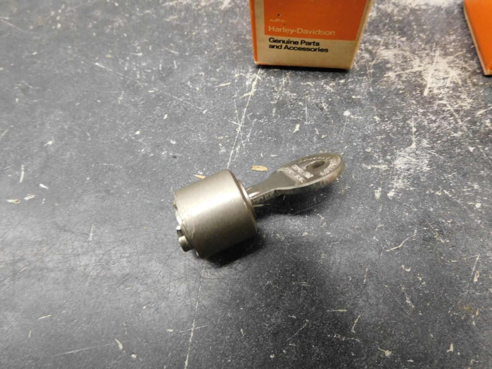 Harley Panhead Knucklehead Flathead NOS Briggs Key & Tumbler Ignition ...