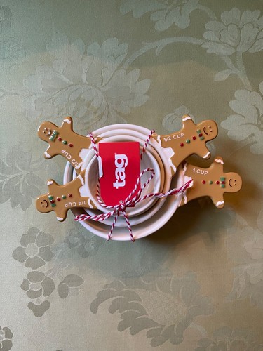 Williams Sonoma Christmas Gingerbread Men Measuring Cups | eBay