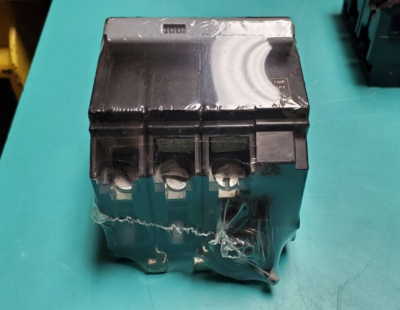 PERFECT CUTLER HAMMER CHB3100 WITH SHUNT TRIP BOLT-ON CIRCUIT BREAKER ...