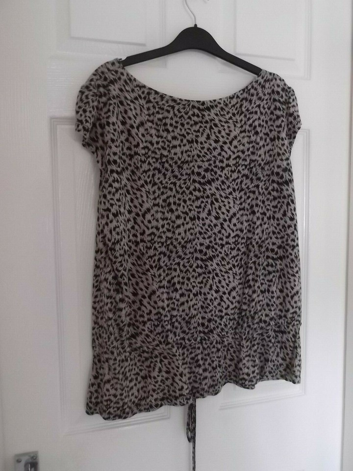 LADIES NEXT ANIMAL PRINT BLOUSE COLOUR: BLACK / BEIGE SIZE: 18 | eBay UK
