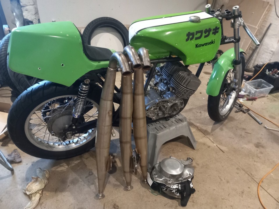 Kawasaki H1 500 triple Tank And Expansion Pipes h1r 500? café racer ...
