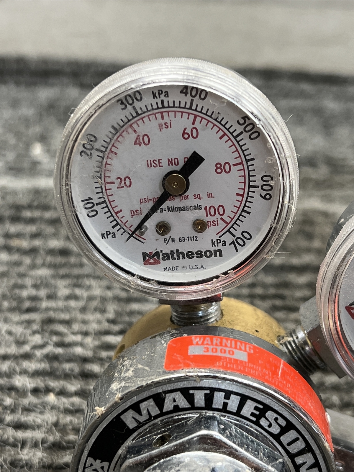 USED MATHESON MODEL 3320 GAS REGULATOR, 170 FITTING, with 2 GAUGES | eBay