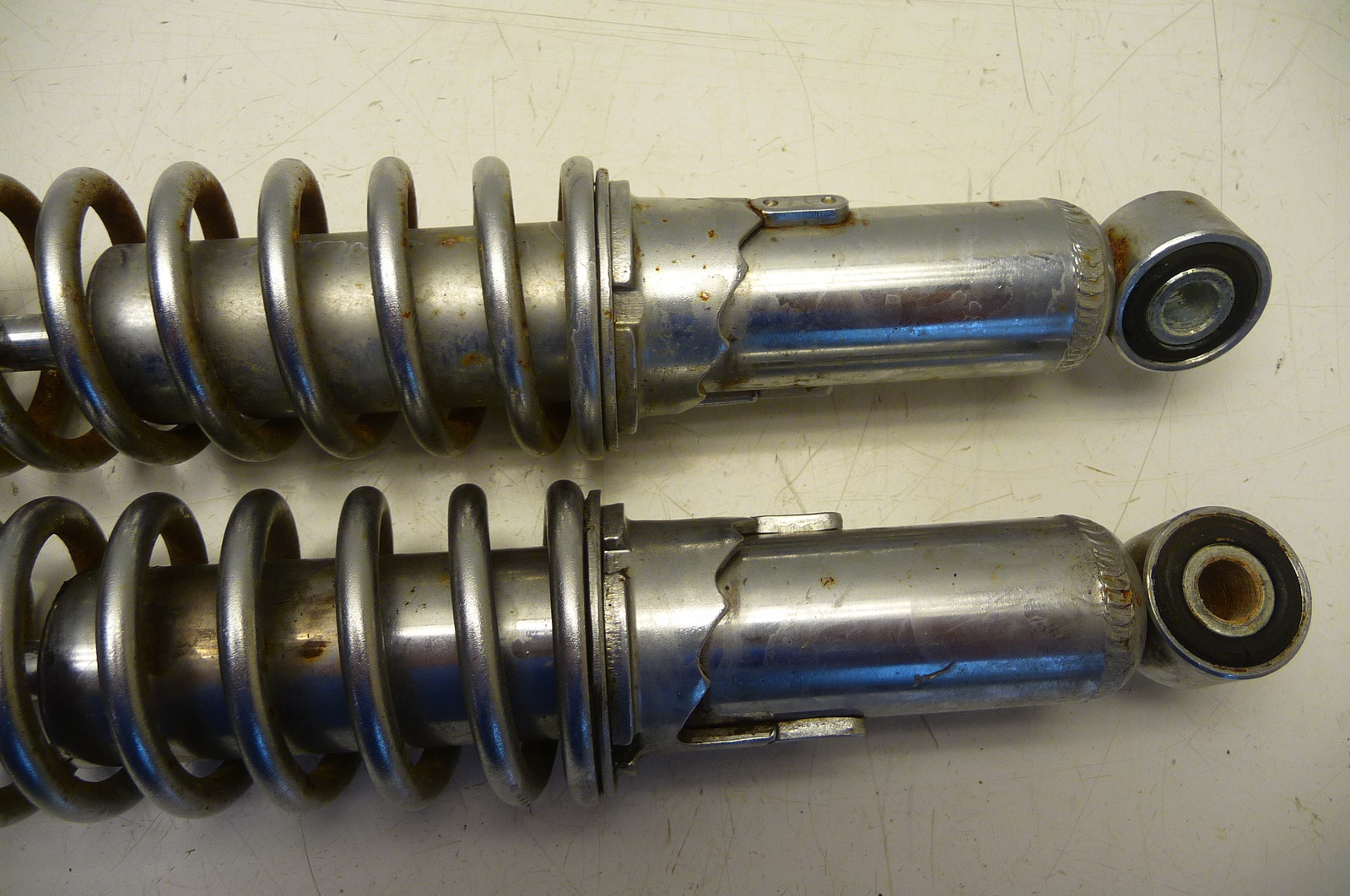 Kawasaki KZ250 KZ 250 #6011 Rear Shocks / Springs | eBay Australia