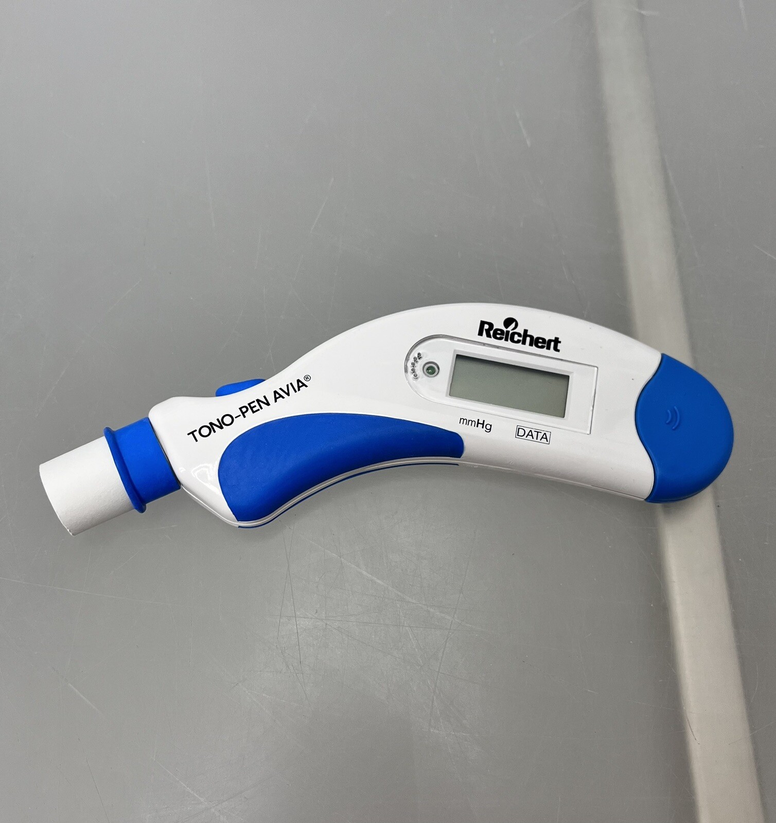 Reichert Avia Tono-Pen Applanation Tonometer with Case | eBay