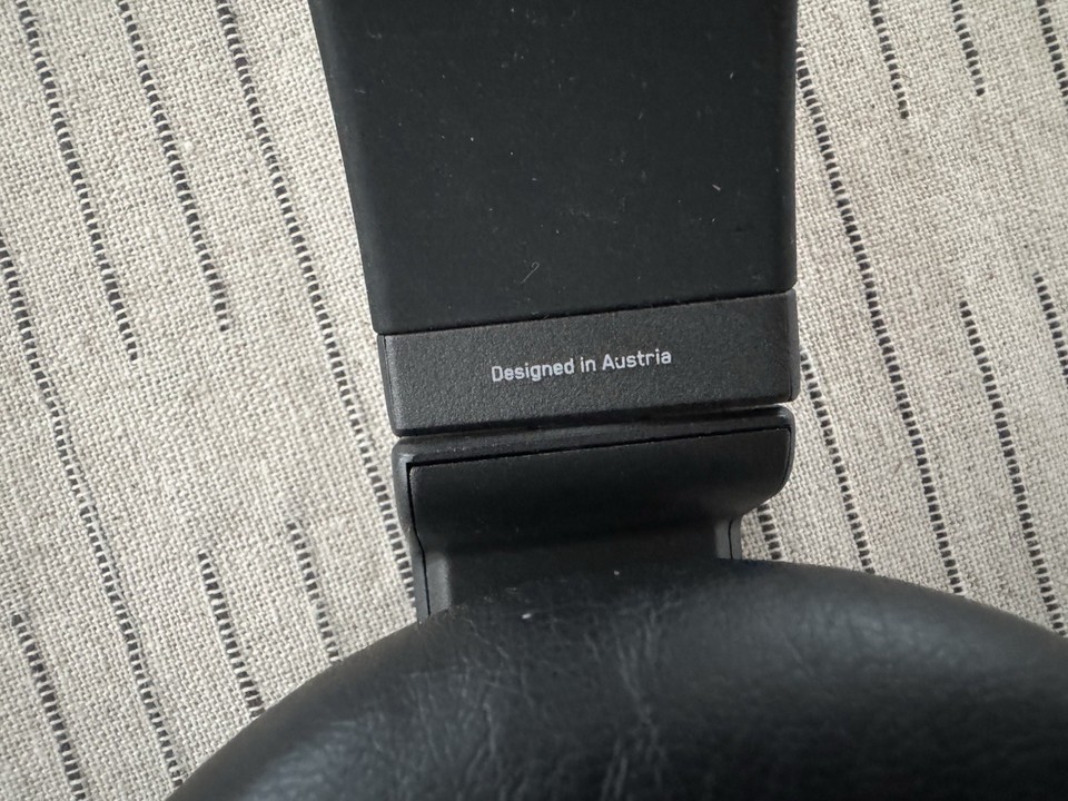 AKG K553 Pro 32 Ohm Closed Back Over-Ear Studio Headphones + SoundID | eBay