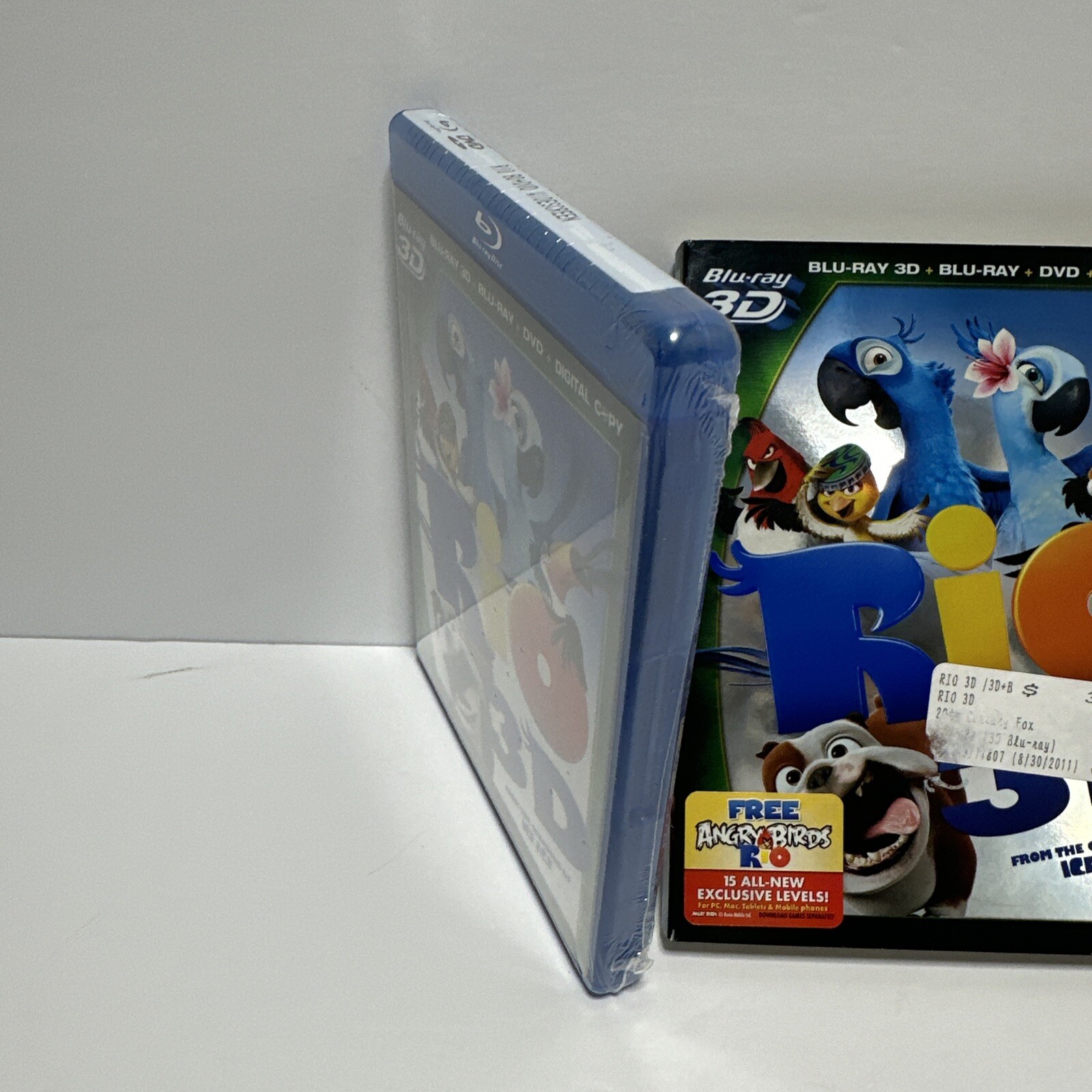 RIO (BLU-RAY 3D + BLU-RAY + DVD + DIGITAL COPY) (BLU-RAY) (BLU-RAY ...