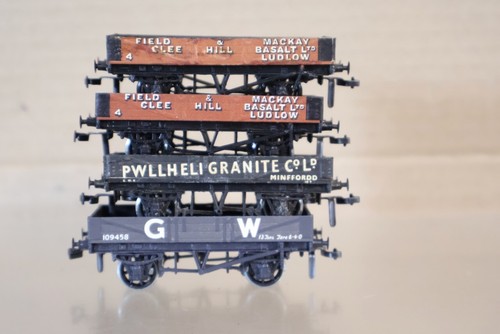 PECO WONDERFUL WAGON KIT BUILT RAKE of 4 GWR CLEE HILL 3 PLANK OPEN ...