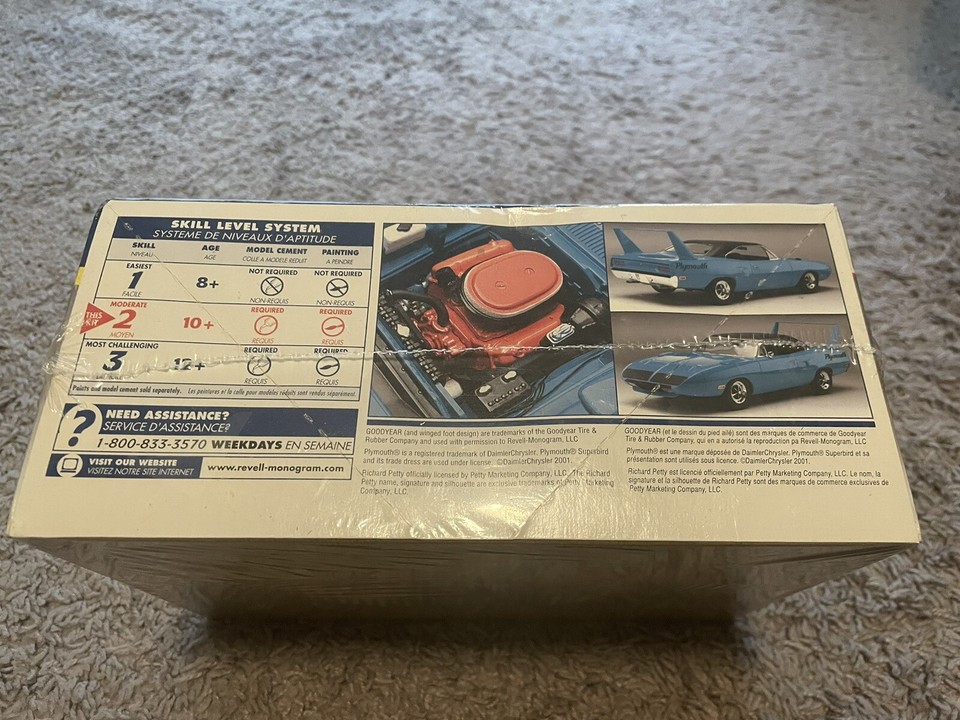 Richard Petty's '70 Superbird Revell 1:24 Scale SEALED Model Kit | eBay