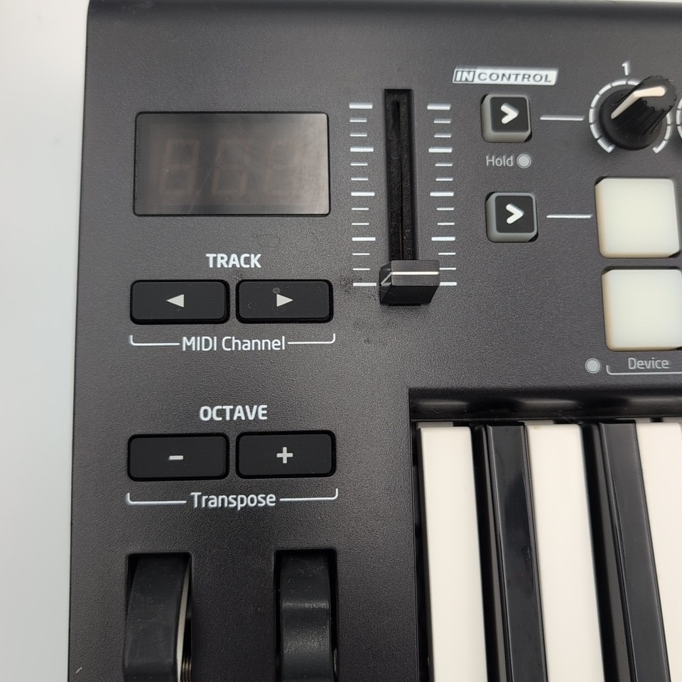 Novation Launchkey 25 MK2 MIDI Controller Keyboard USB for Ableton FL ...