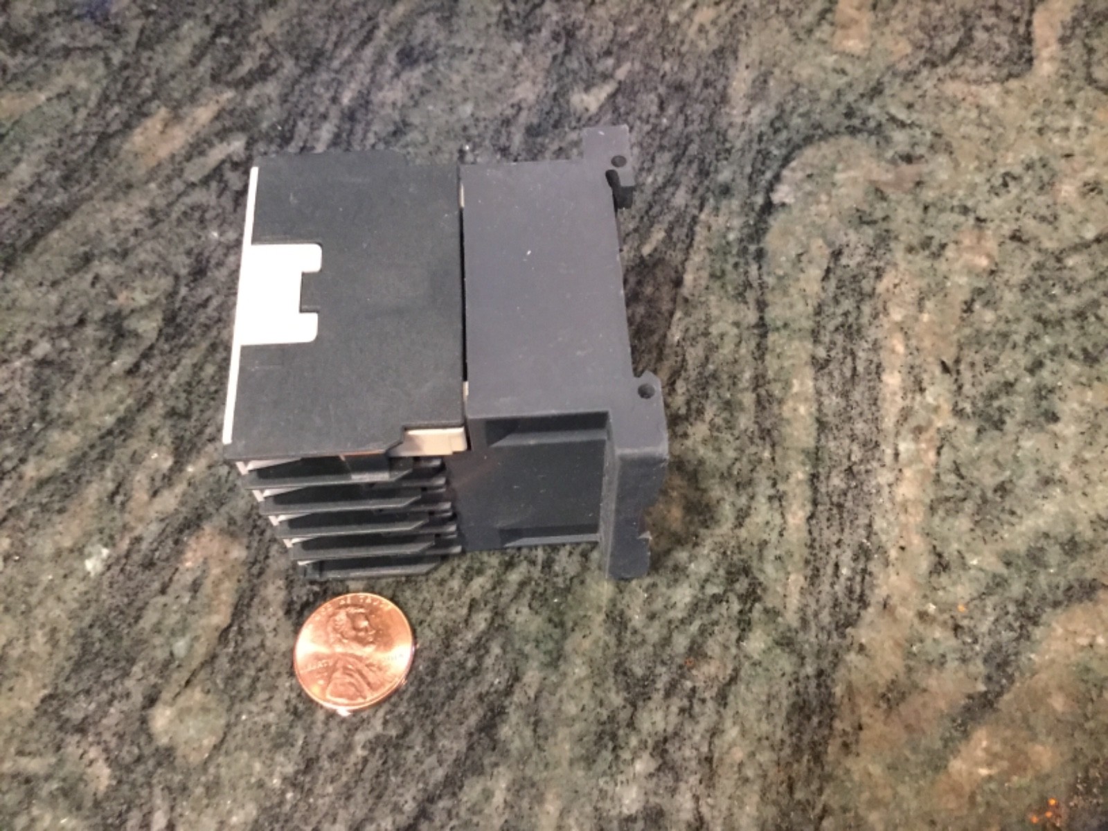 Schneider Electric CA3KN40BD IEC Control Relay 24vdc 4no for sale ...