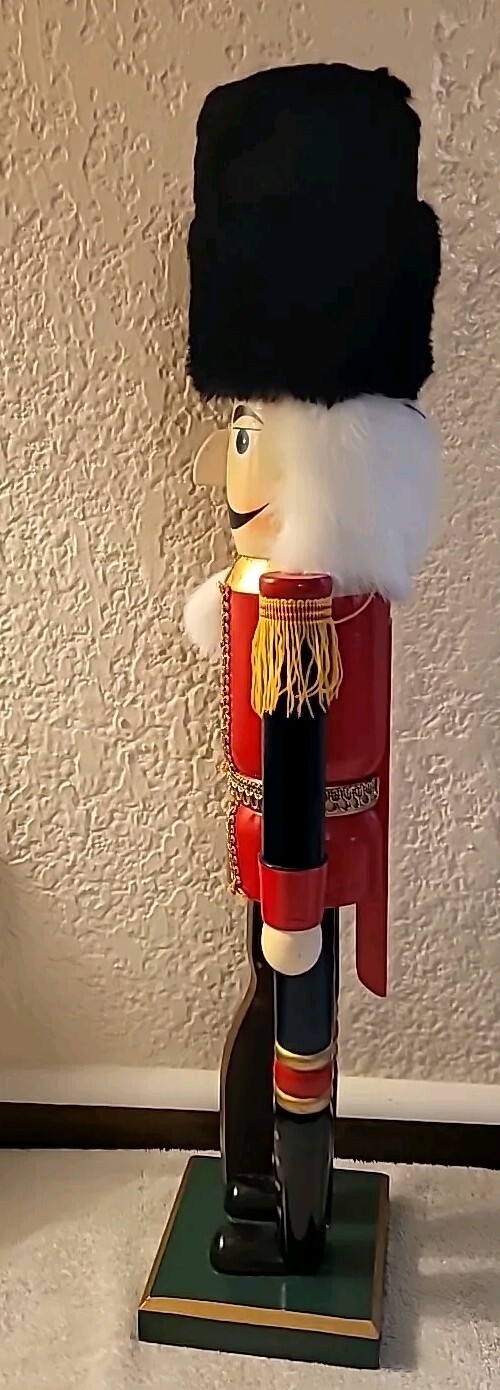 Vtg. Hoilday Home 24" Oversize Wooden Nutcracker Soldier With Gun. NIB ...