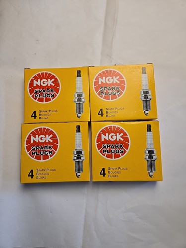 (Lot of 16) Genuine NGK BPR4ES 6578 Spark Plugs FOUR PACKS X 4 EACH 16 ...