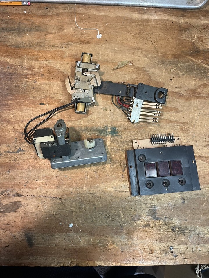 Jukebox Parts - Rowe Ami - Rockola- Seeburg- Wurlitzer. Walk Box Parts ...