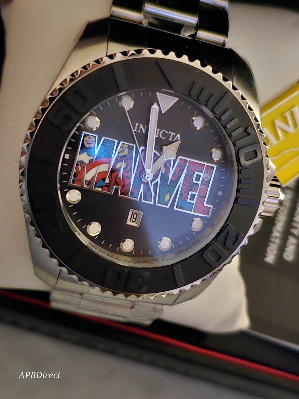 Invicta - Marvel #68 Logo - 50mm Limited Edition Flame-Fusion mens ...