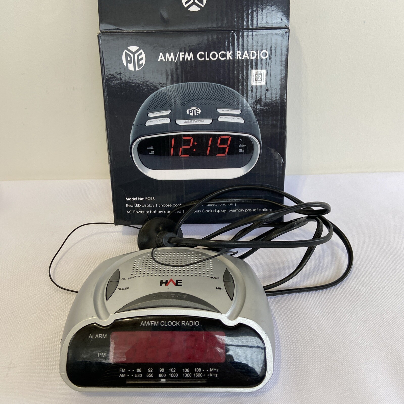 PYE PCR3 AM/FM Clock Radio Battery Or AC Power In Box Excellent ...