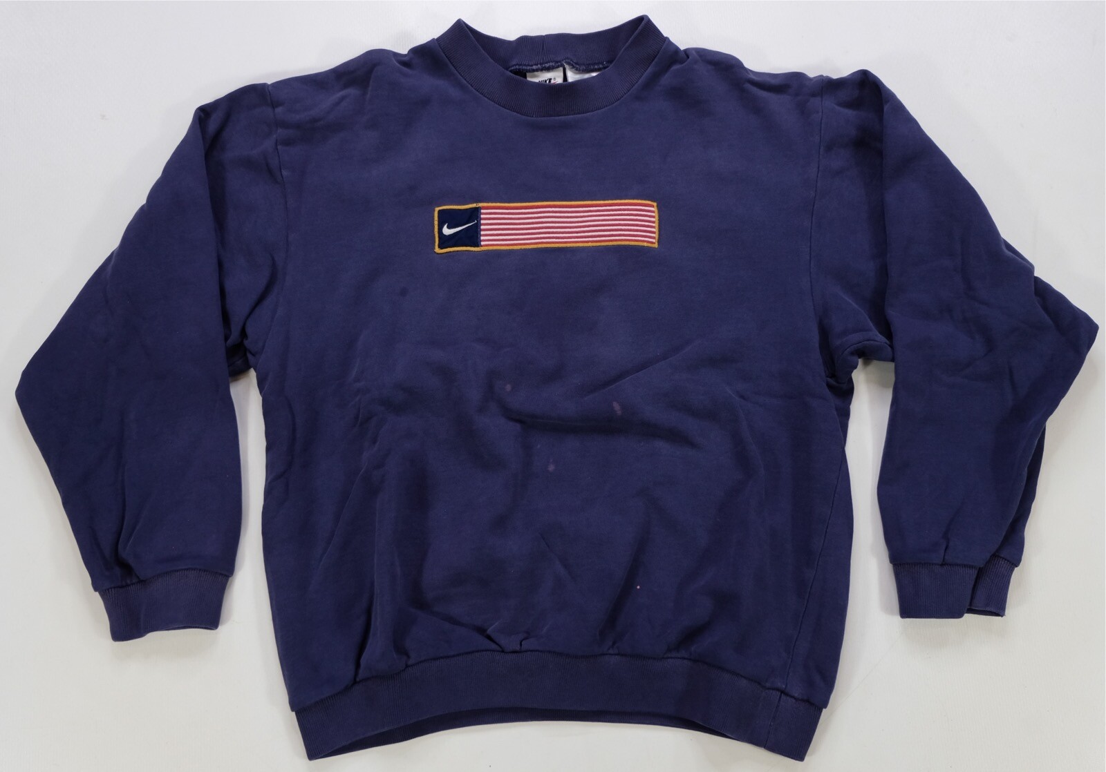 Rare VTG NIKE Team USA Flag Patch Crewneck Sweatshirt… - Gem