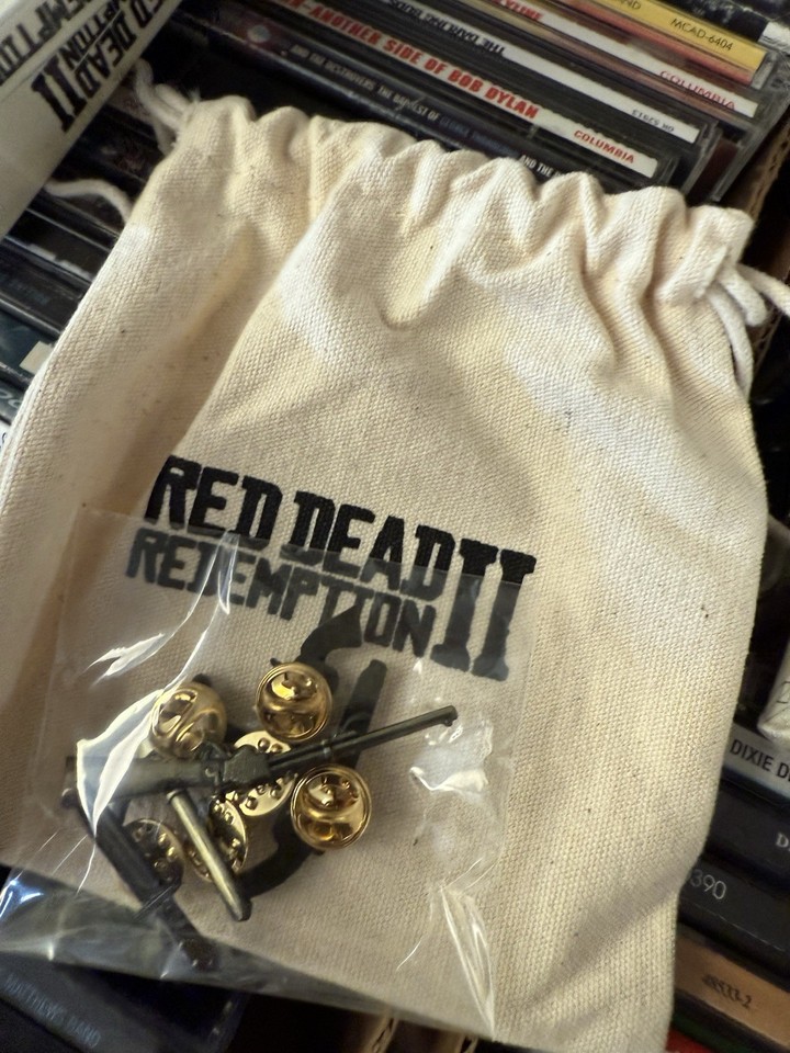 Red Dead Redemption 2 Collector's Edition Box (NO GAME) Contents New ...