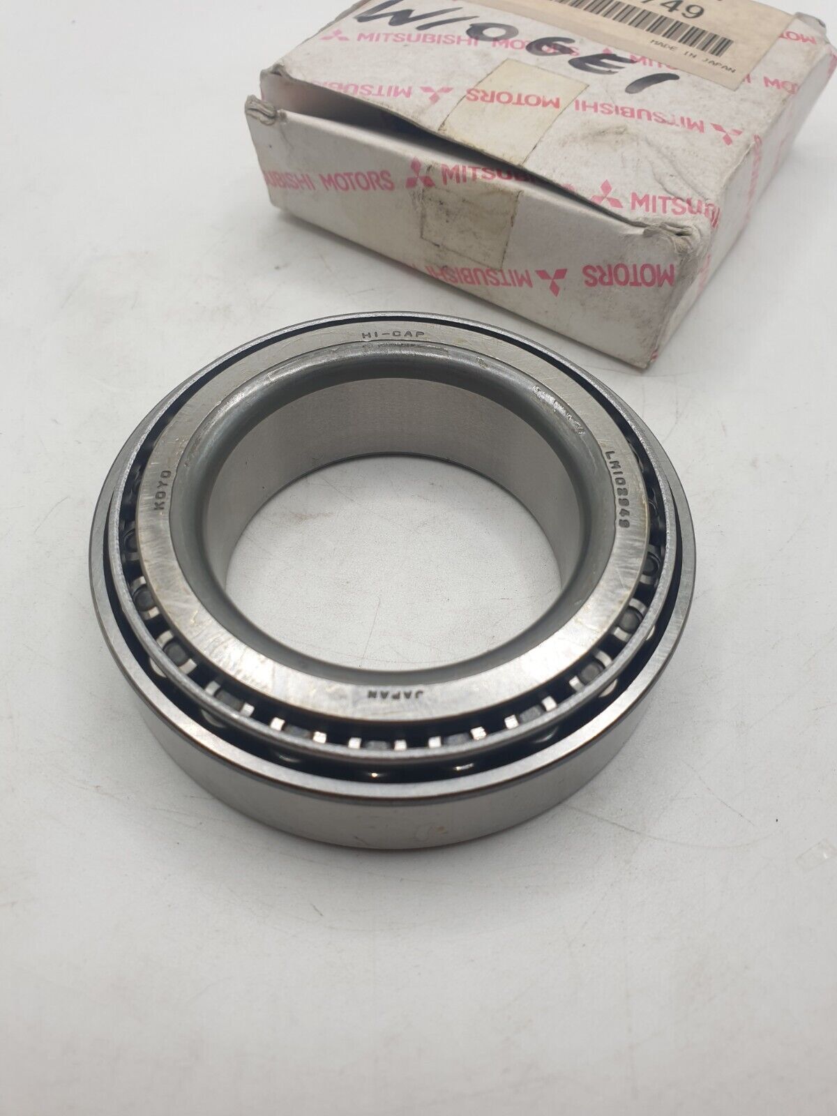 Mitsubishi Pajero Mk2 2.5D L200 Genuine Front Wheel Bearing MB092749 91 ...
