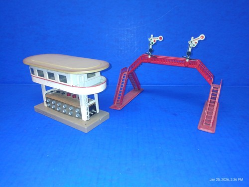 marklin ho switch house tower with walking signal bridge excellent ...