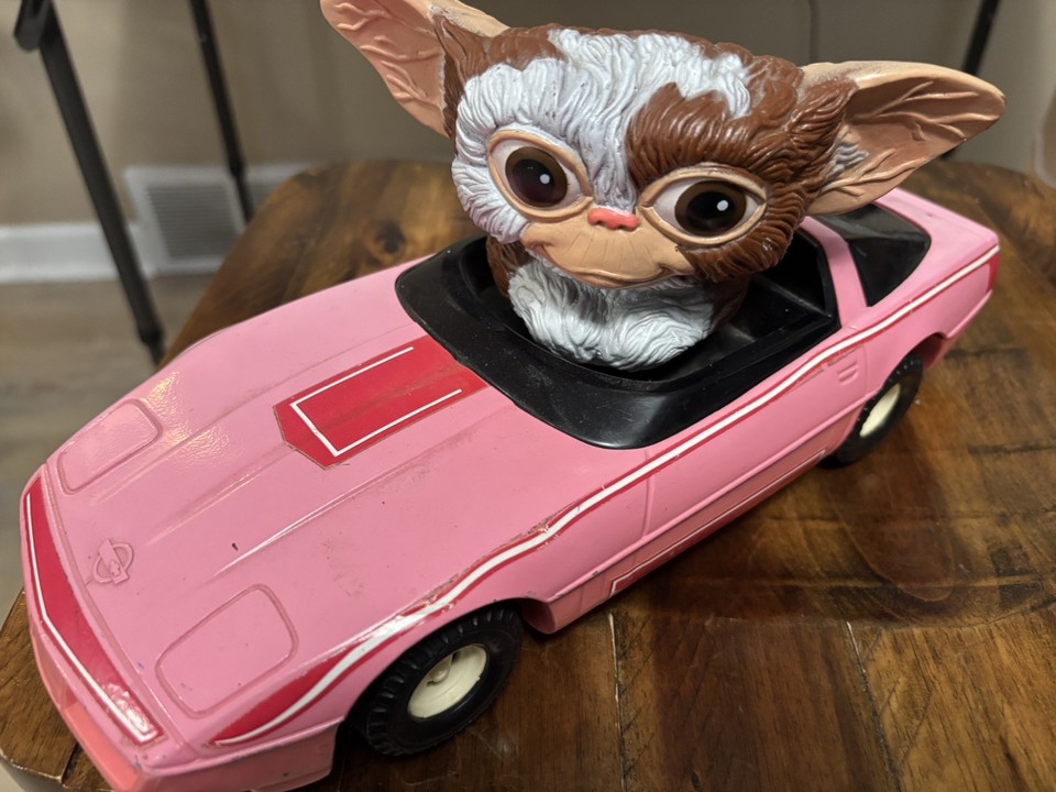 Vintage 1984 Gremlins Gizmo Driving Car Pink Chevrolet Corvette ERTL ...