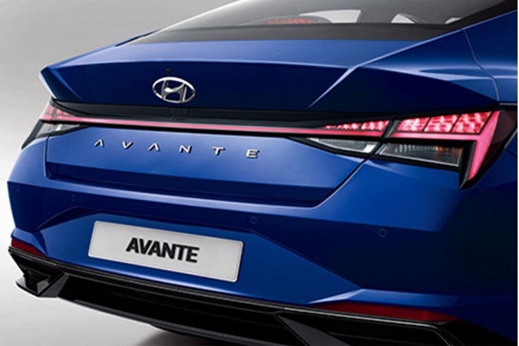 OEM 92401-AA200 LAMP ASSY-REAR COMB OUTSIDE LH LED 5Pin for ...