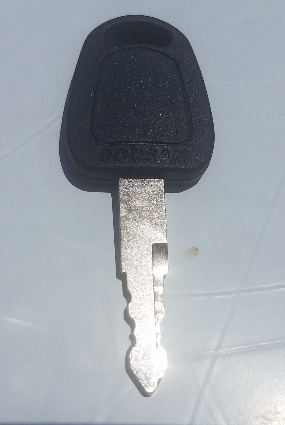 (2) Doosan D100 Keys for Excavator Heavy Equipment with LOGO Fast Free ...