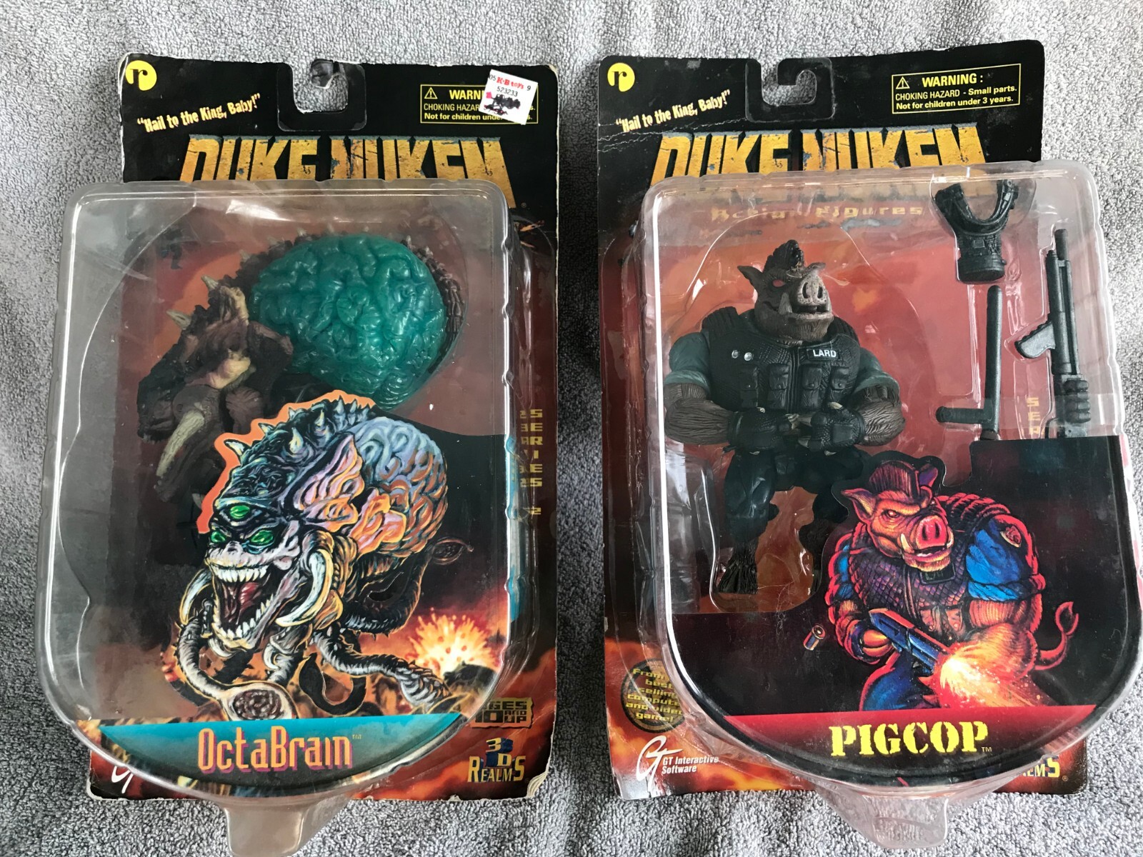 Lot of 2 Duke Nukem 3D realm Figures OctaBrain & Pigcop 1997
