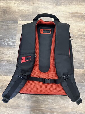 Logitech 15.4 Kinetik Backpack | eBay