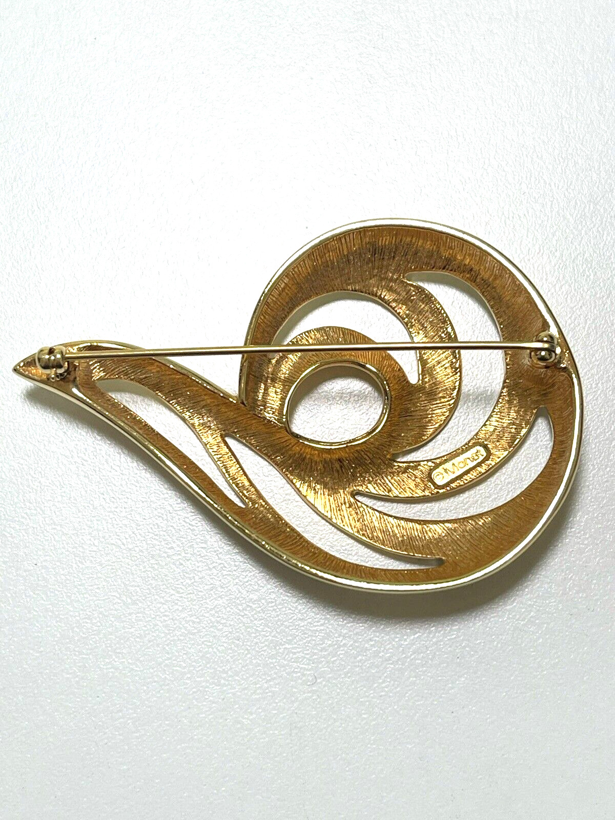 Monet Vintage 1980s Signed Modernist Shiny Gold Swirl… - Gem