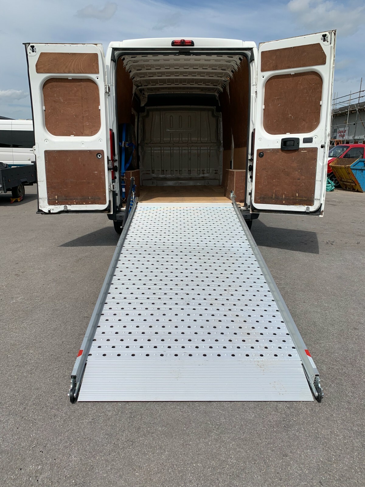 WM System Swivel Loading Ramp,3.20m x 120cm 600kg Pivot Ramp. Price £ ...