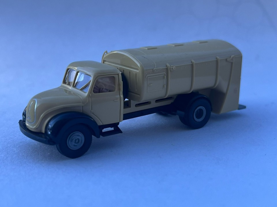 Brekina, Roco, Kibri, Praline, Herpa - Vehicles, HO scale, various ...