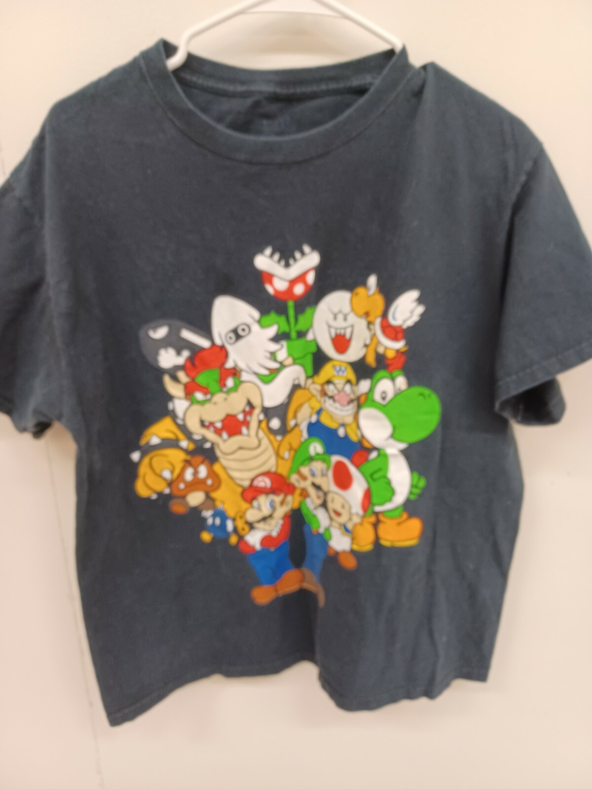 Super Mario Brothers with Classic Characters Men's T-… - Gem