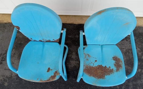 Vintage Mid Century Set of 2 Blue Metal Clam Shell Back Patio Chairs ...